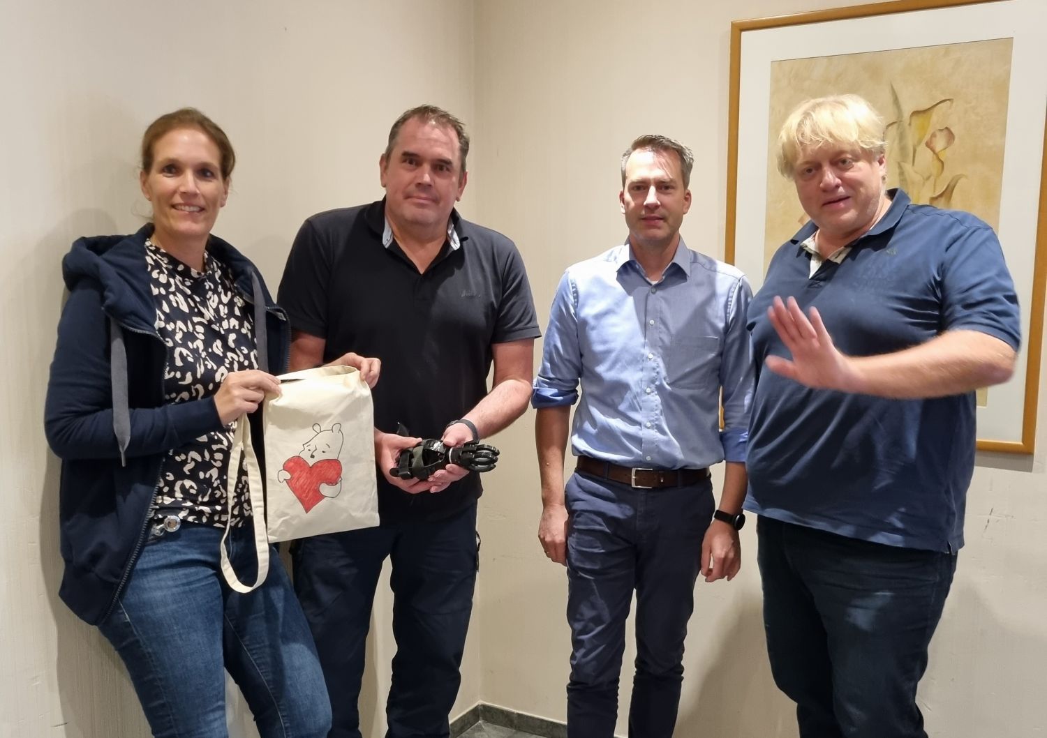 The Hand Project: Mehr als ein Teamevent