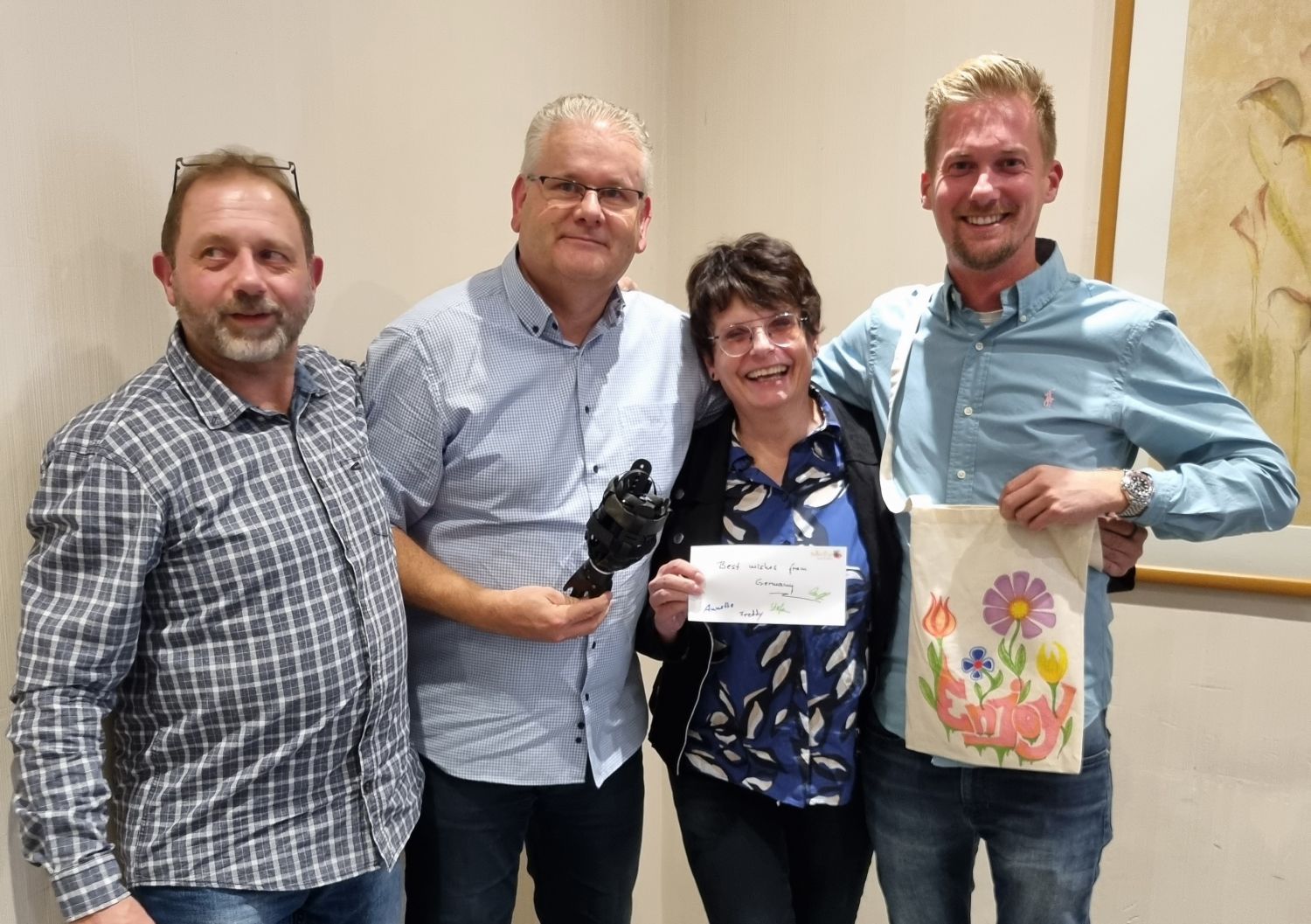 The Hand Project: Mehr als ein Teamevent